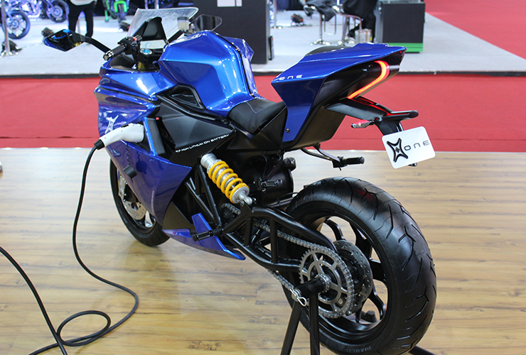 start-up Emflux Motors has unveiled the superbike Emflux One – thepack.news