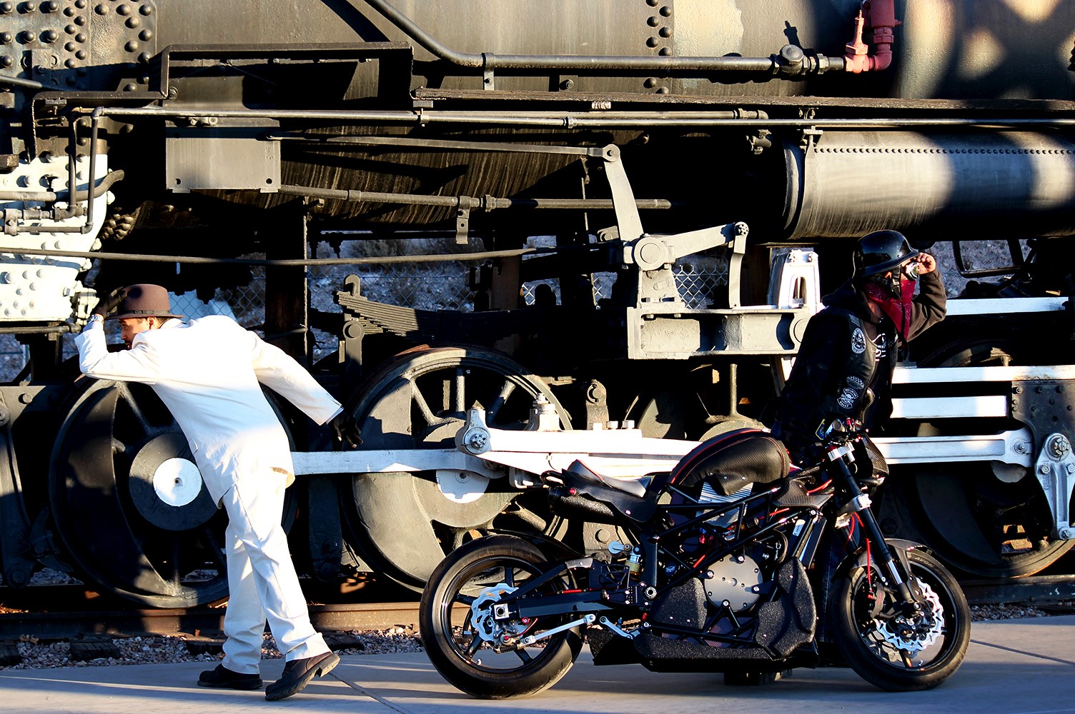 Brutus Electric Motorcycle | Gallery – thepack.news