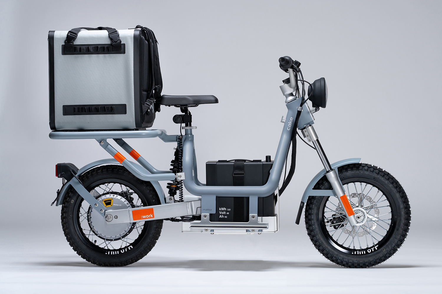 Cake at CES 2022 | US introduction of CAKE :work series of electric ...