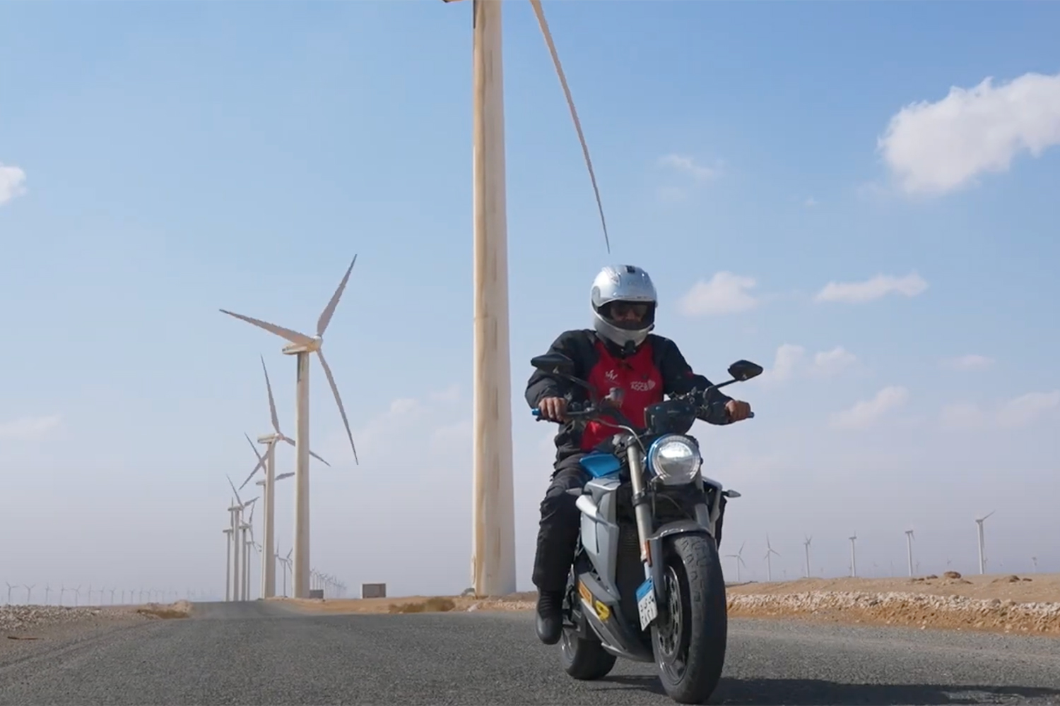 Ali Abdo’s ride to COP27 with his EVA EsseEsse9 from Energica – thepack ...