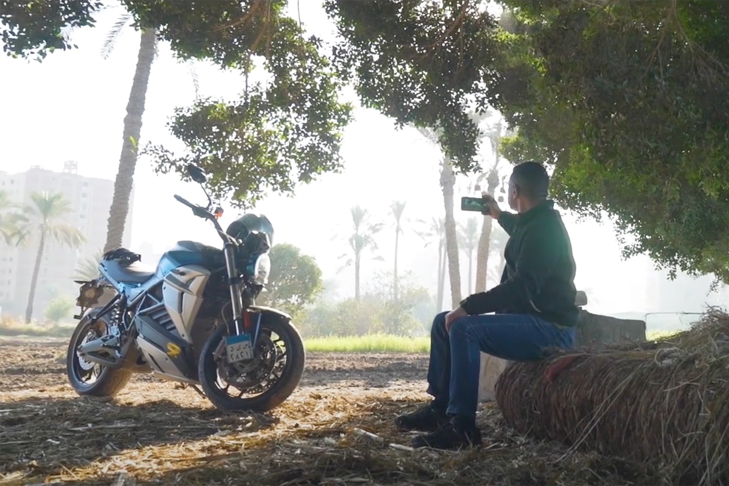 Ali Abdo’s ride to COP27 with his EVA EsseEsse9 from Energica – thepack ...