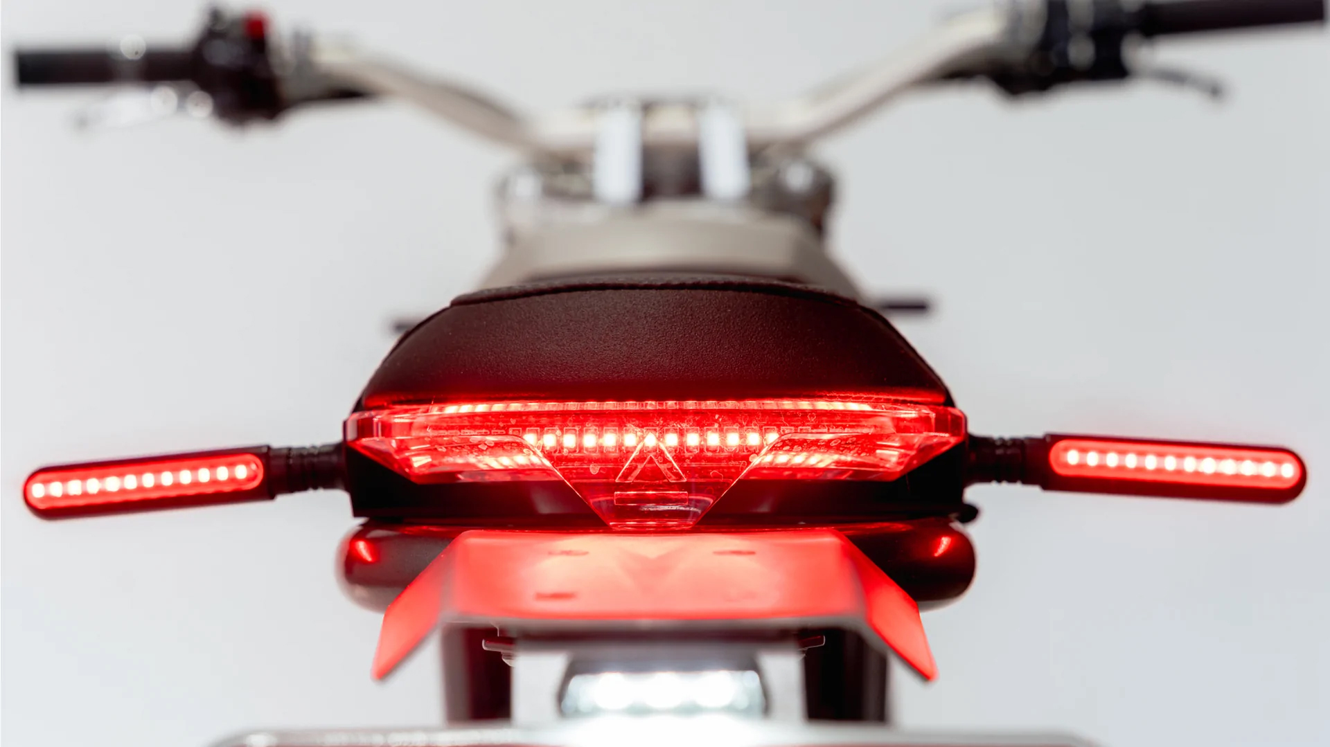 LAND Moto District Scrambler arrives in an off-road-ready version and a ...