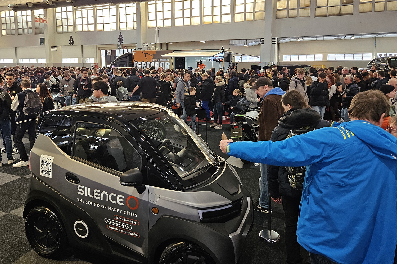 Nissan partners with Acciona to bring Silence light electric vehicles ...