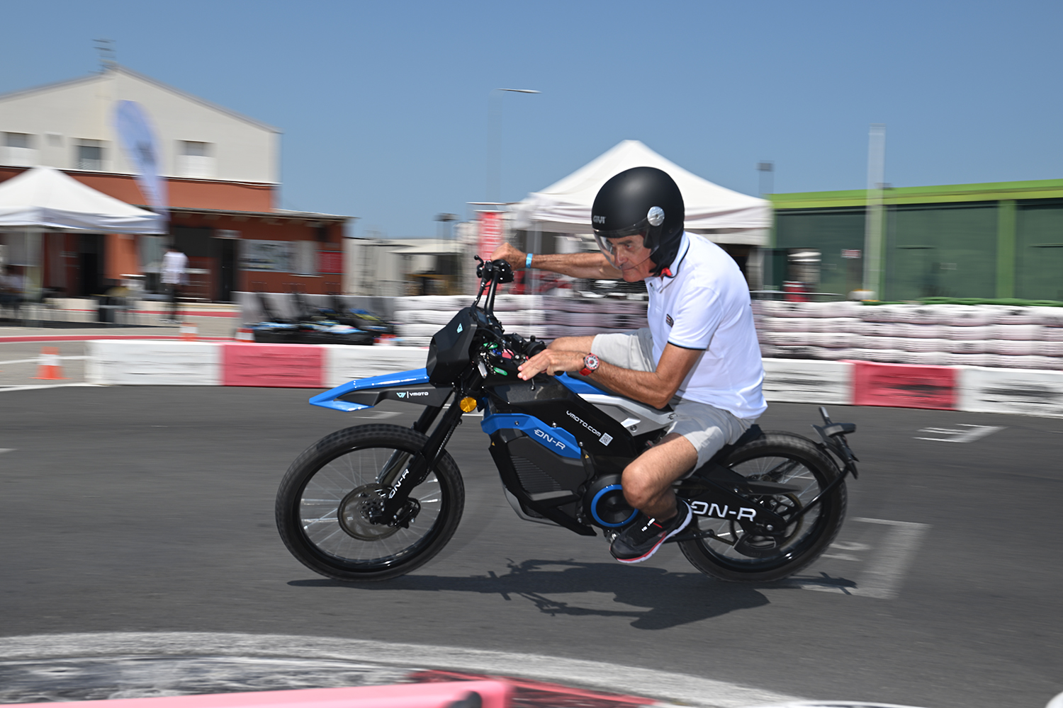 Vmoto unveiled new fast charging battery at international press ...