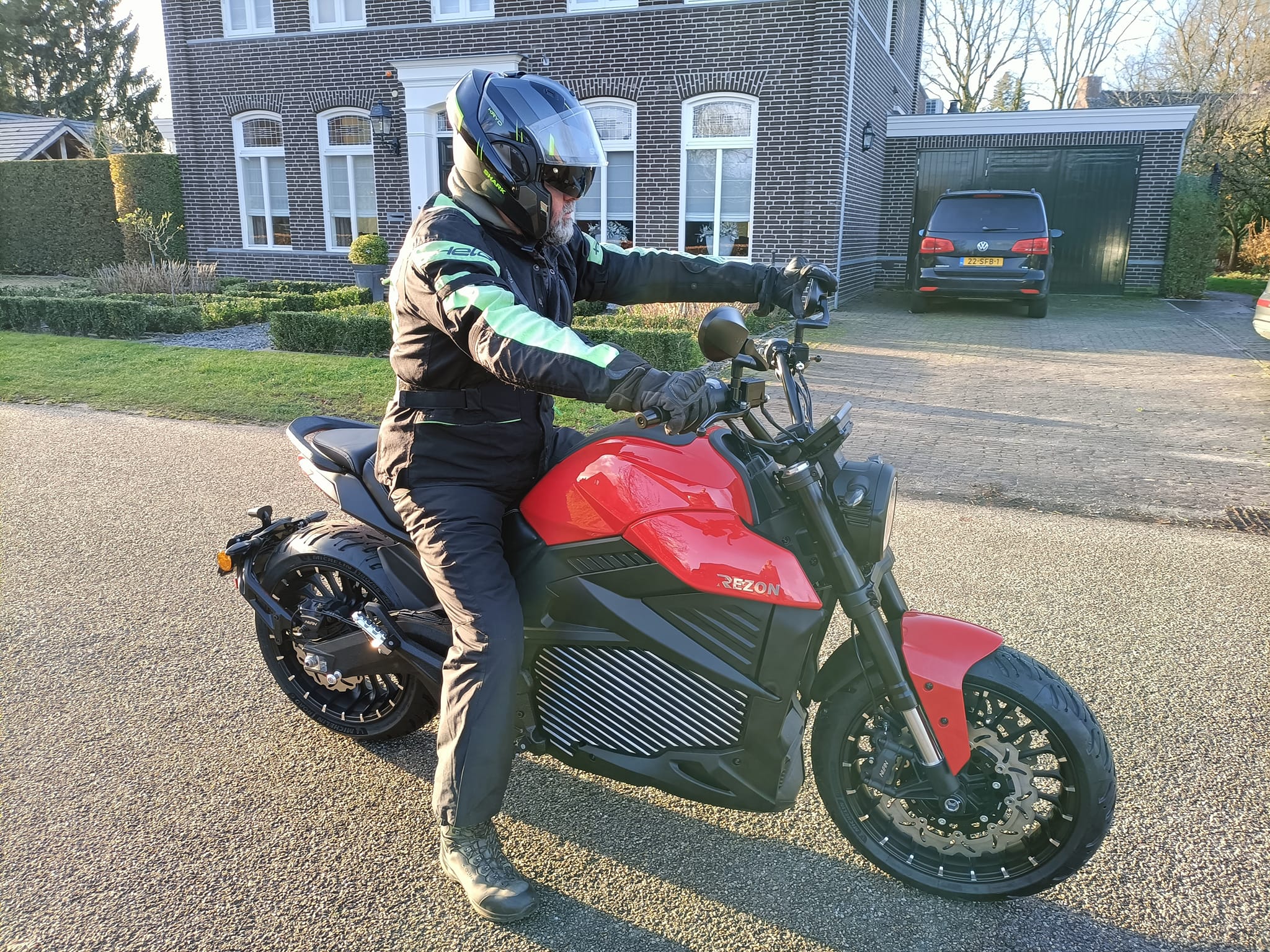 First test Bohemia from Rezon Motorcycles – thepack.news