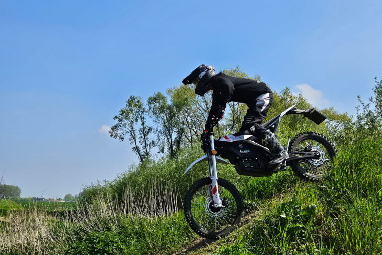 THE PACK’s first offroad ride with new Zero XE in Europe – thepack.news
